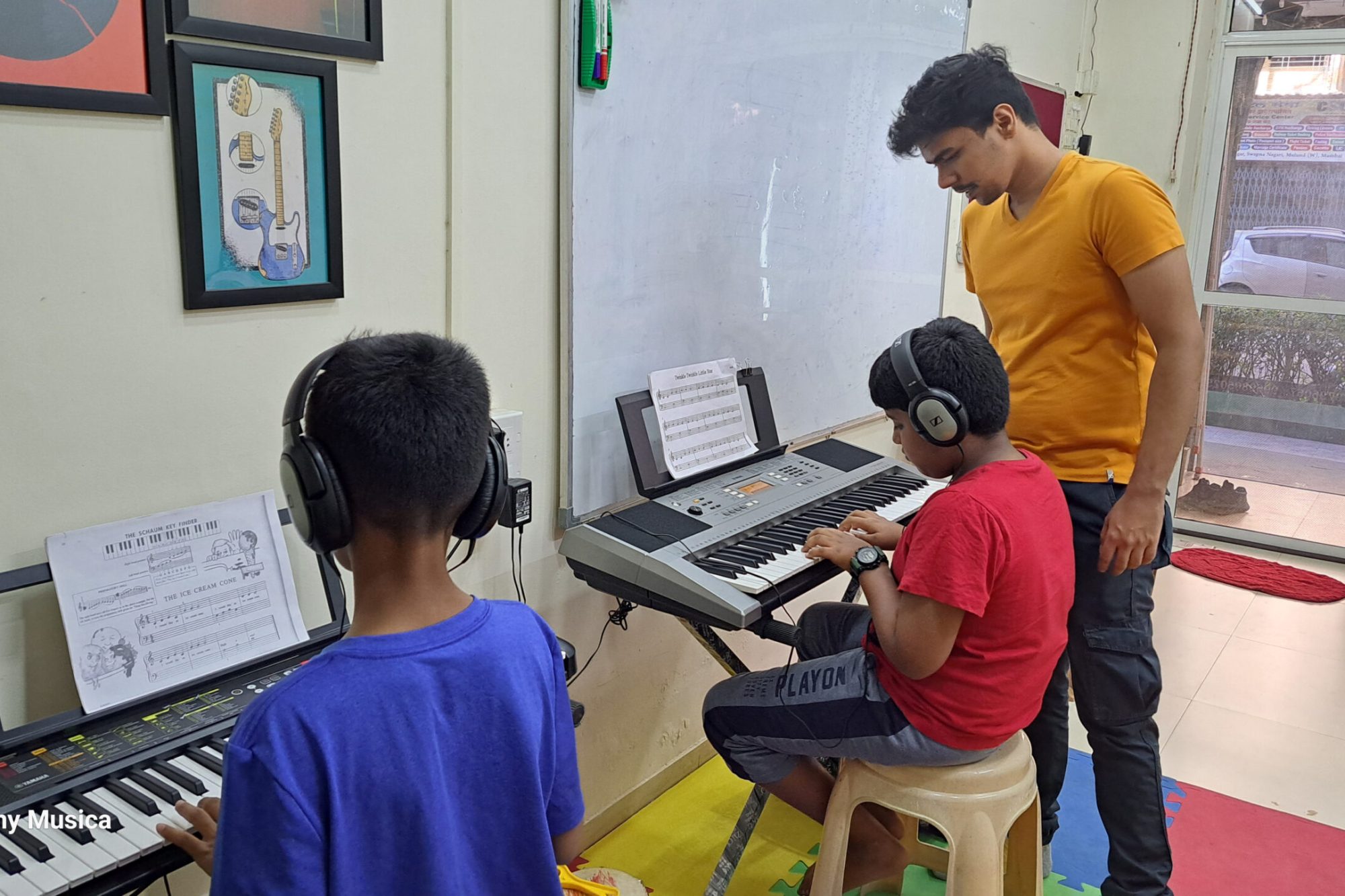 Best Keyboard Classes in Mulund West | Destiny Musica
